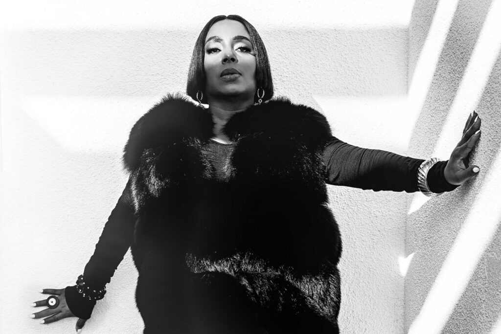 Ledisi Shares New Song 'Love You Too'