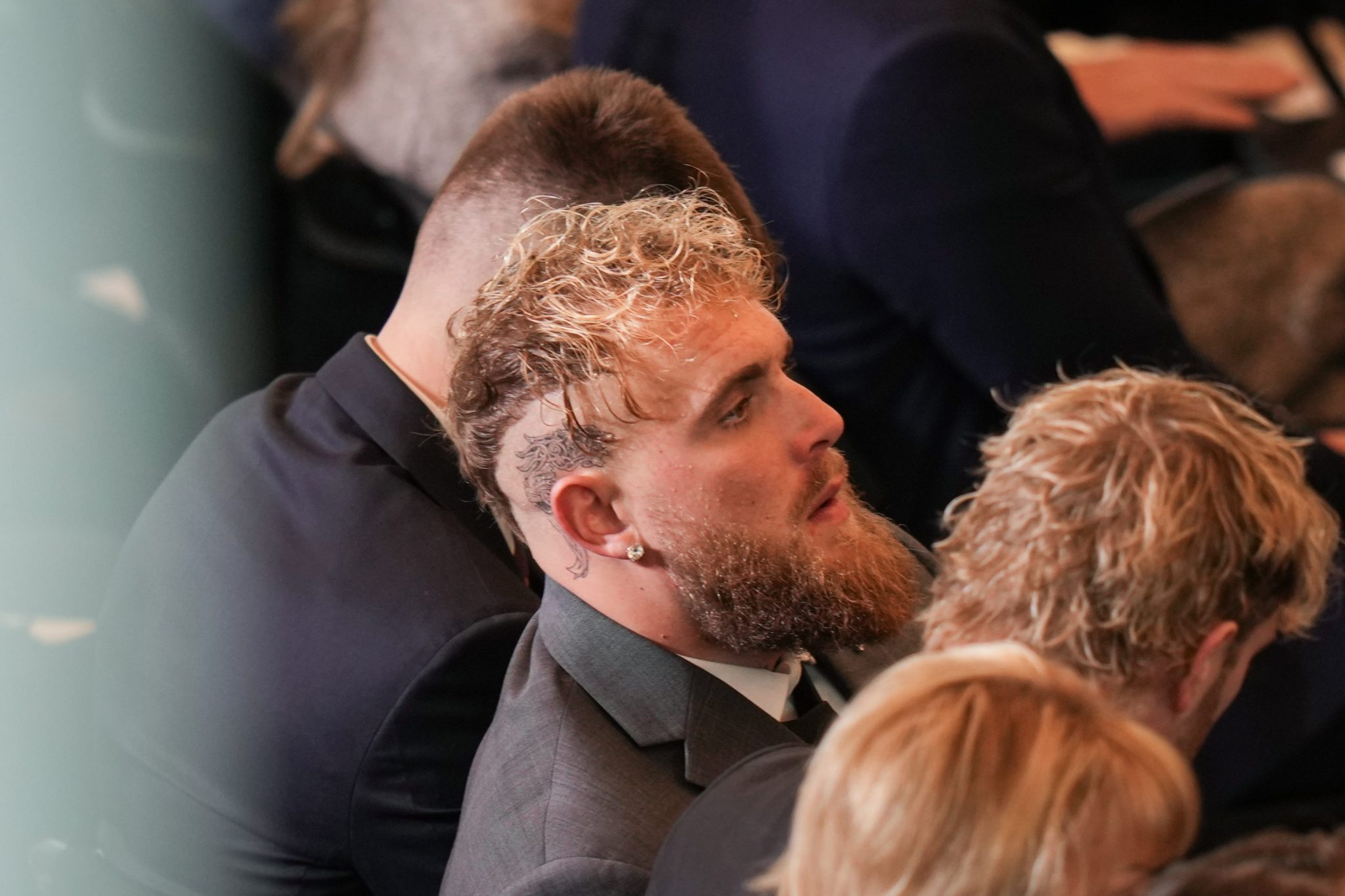 More than 7,400 influencers applied for White House press credentials ...