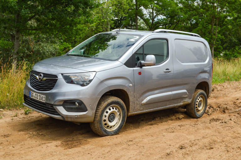 Stellantis Turns ICE FWD Vans Into 4x4s With Rear Electric Motor Conversion