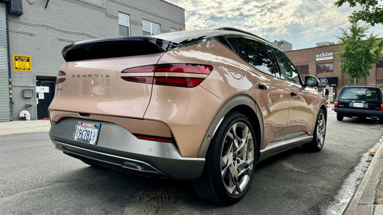 Genesis GV60 VS. Genesis Electrified GV70: Which Should You Pick?