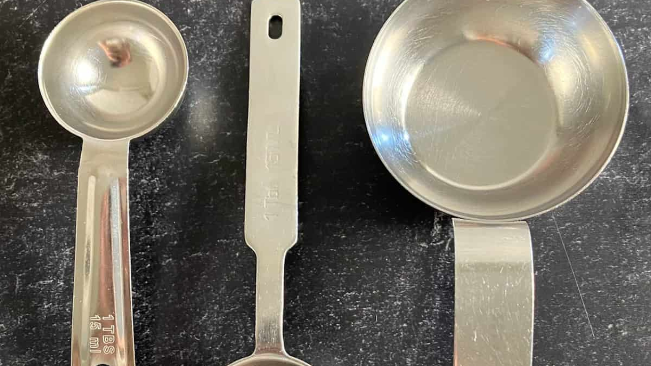 Kitchen Math Made Easy: 1/4 Cup Equals How Many Tablespoons?