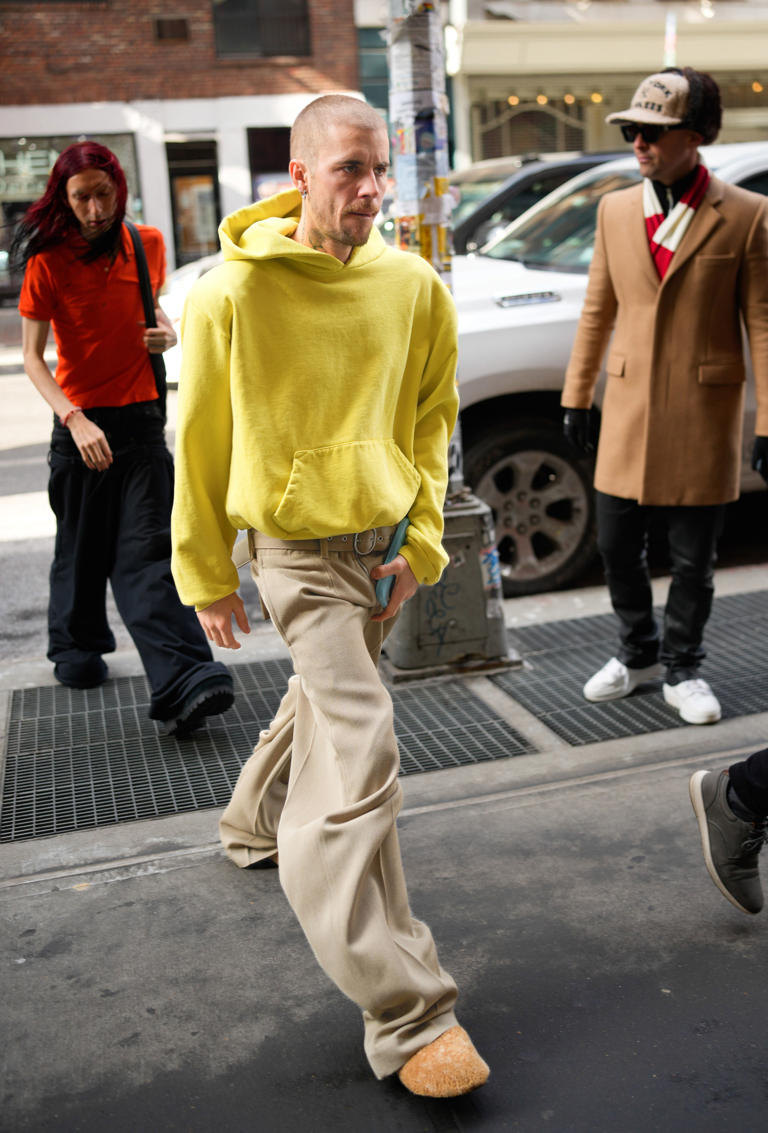 Justin Bieber Hit Manhattan With a Fresh Buzz Cut and Blinding Neon Duds