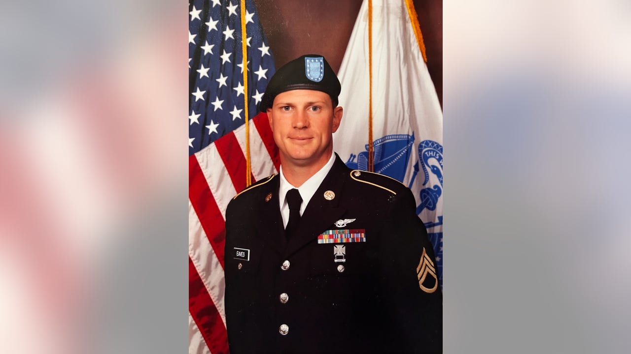 Army identifies soldiers killed in Black Hawk helicopter crash near DCA
