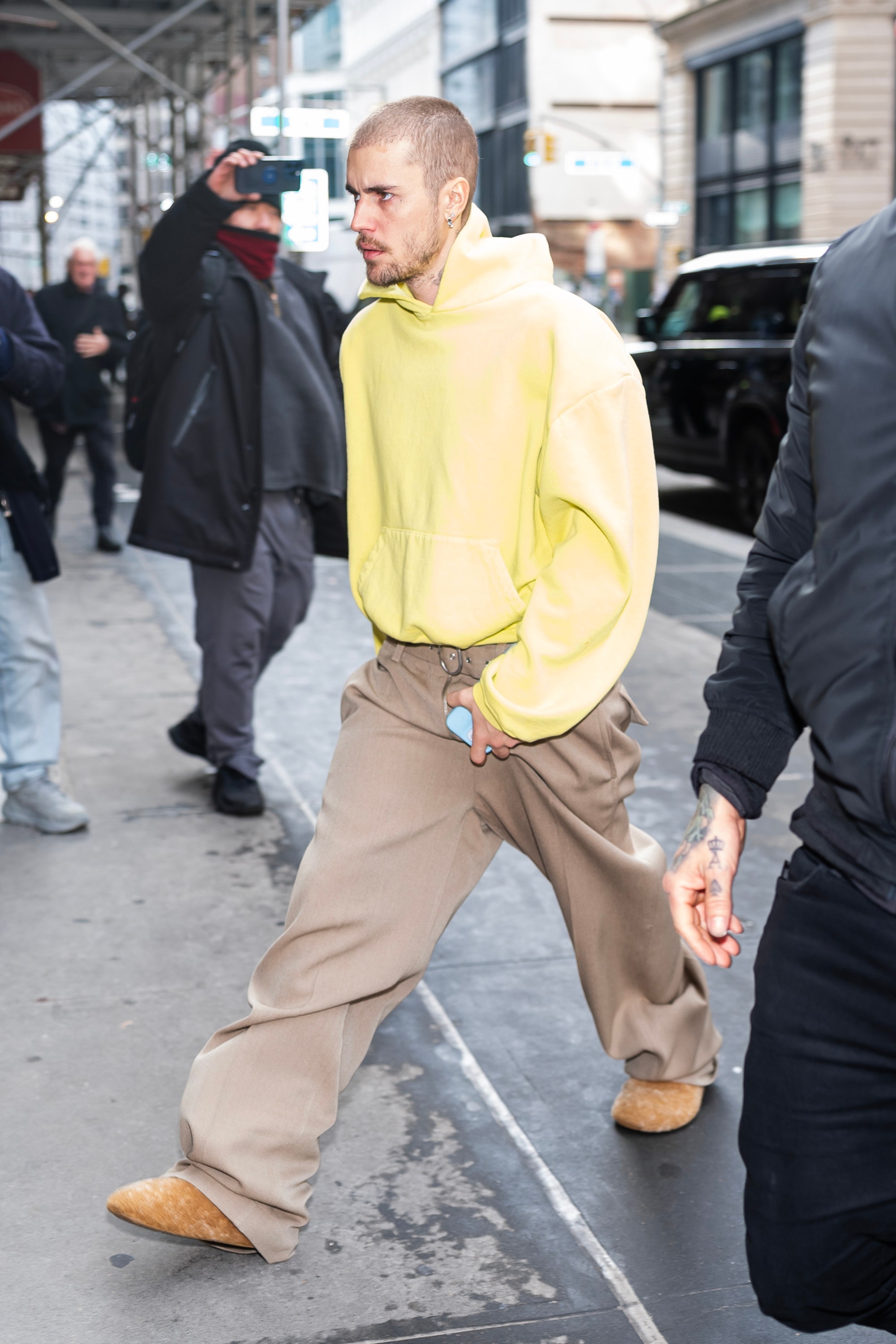 Justin Bieber Hit Manhattan With a Fresh Buzz Cut and Blinding Neon Duds
