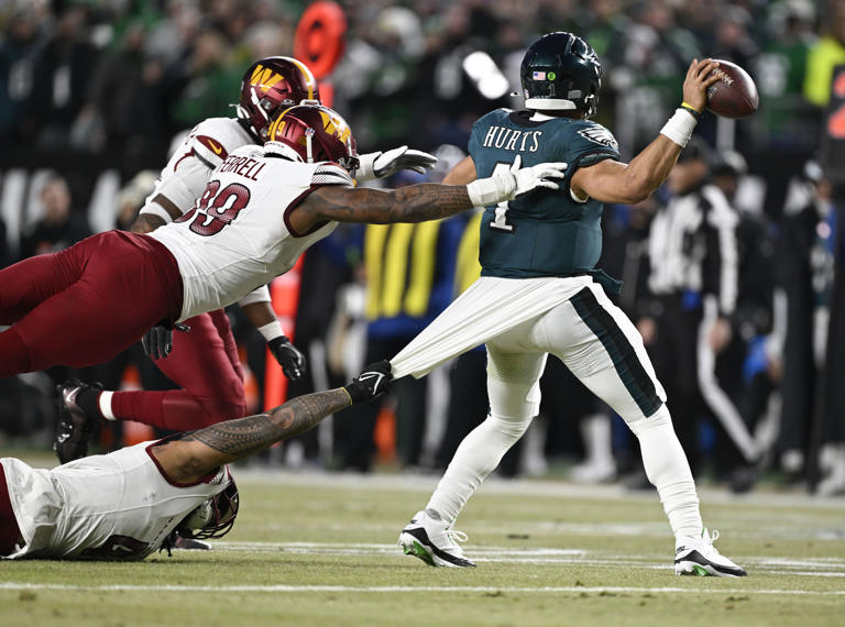 Slap fighting, fire-breathing celebration and more of the week’s best ...