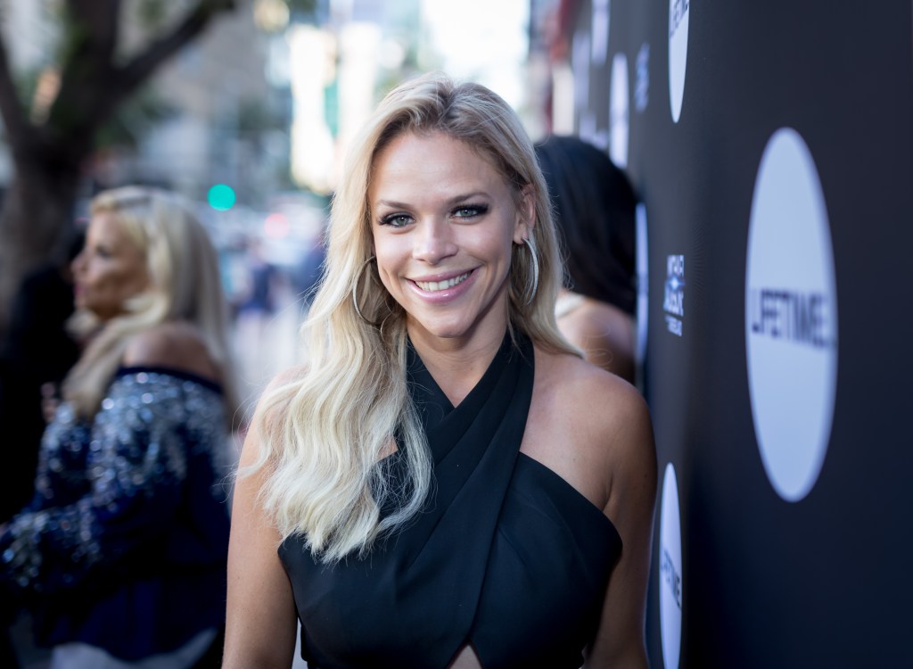 Julie Stewart-Binks alleges Fox Sports exec sexually assaulted her in ...