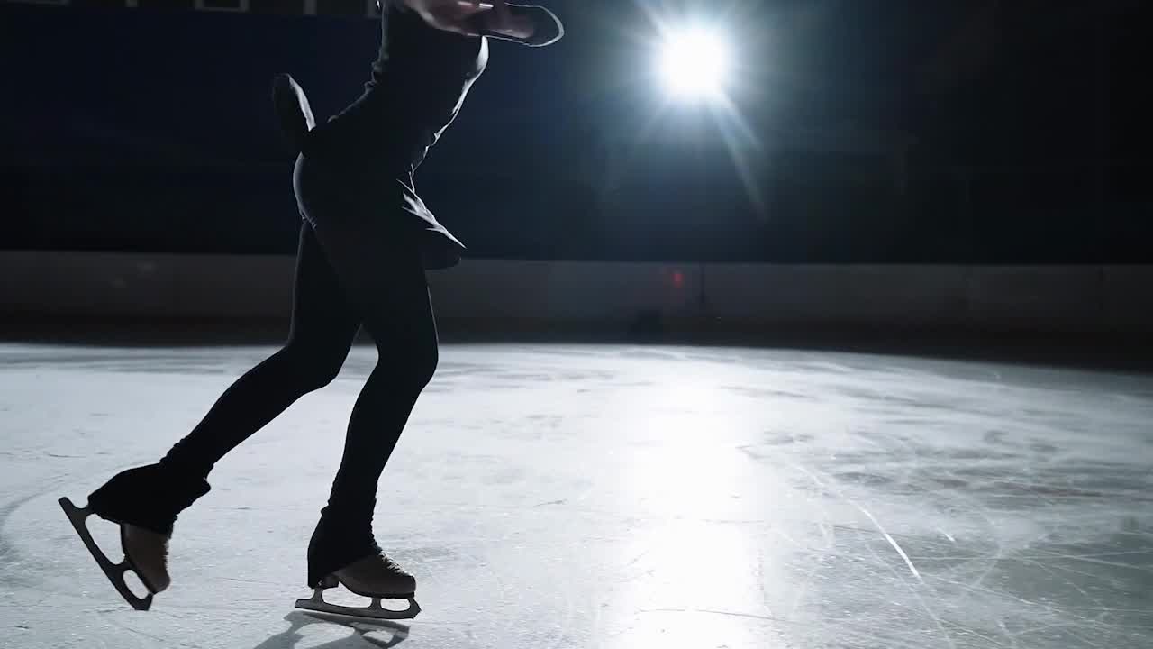 Local figure skater reflects on deadly DC plane crash: 'How do you move ...