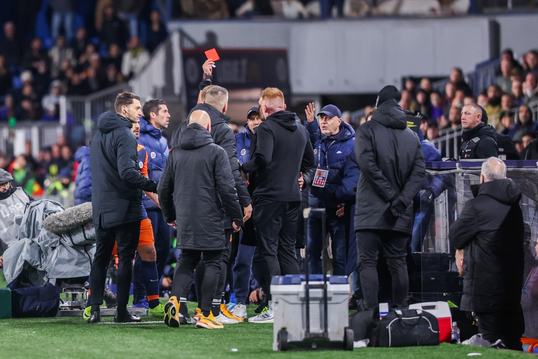 "Les joueurs s'insultent tout le temps sur un terrain": Still et Gasset ...