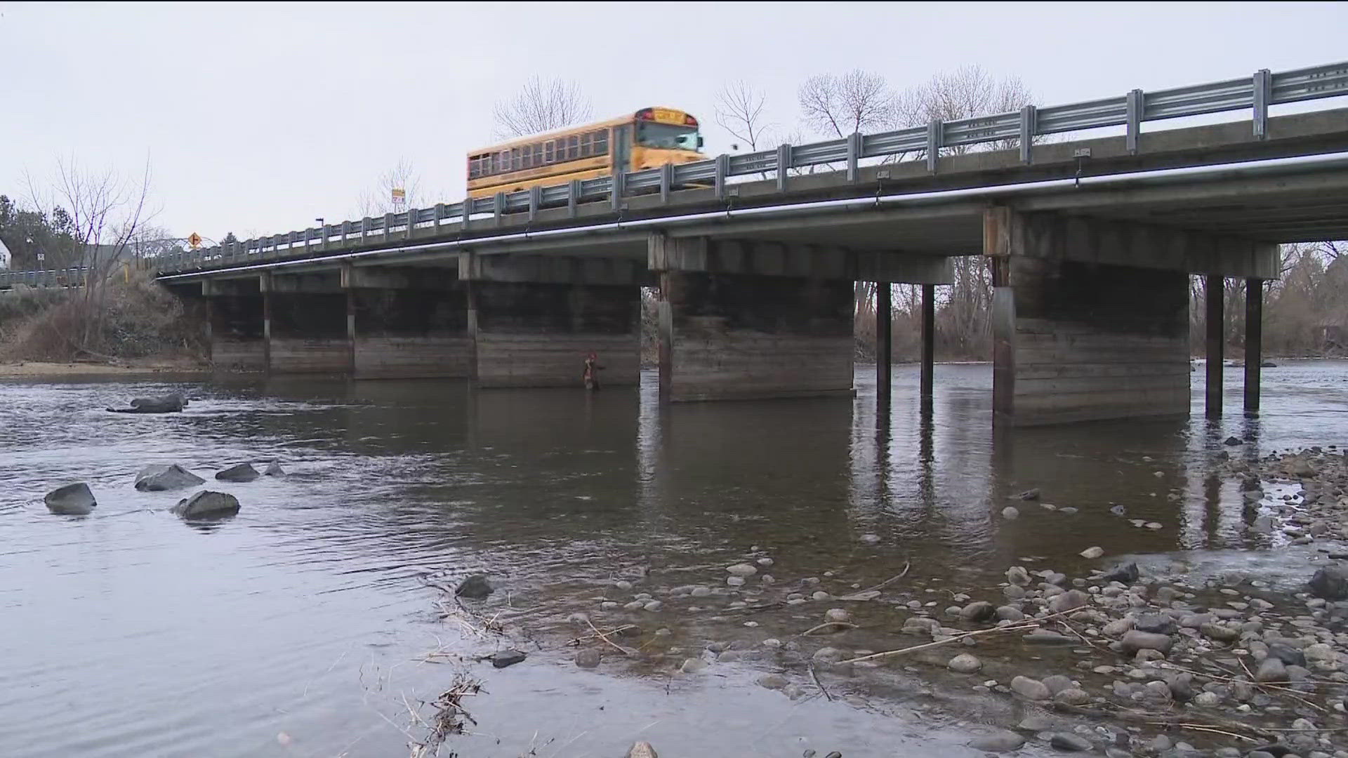 Eckert Rd. Bridge closed