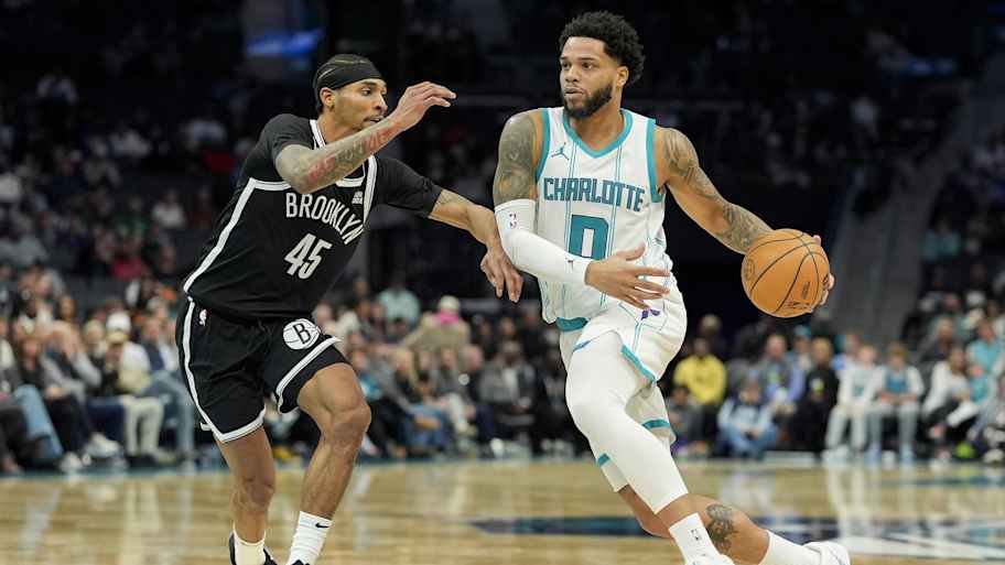 Starting lineups revealed as Hornets host Clippers