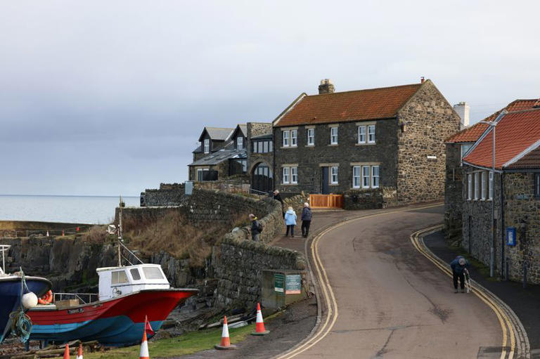 Northumberland coastal village finally has mobile coverage as Virgin ...