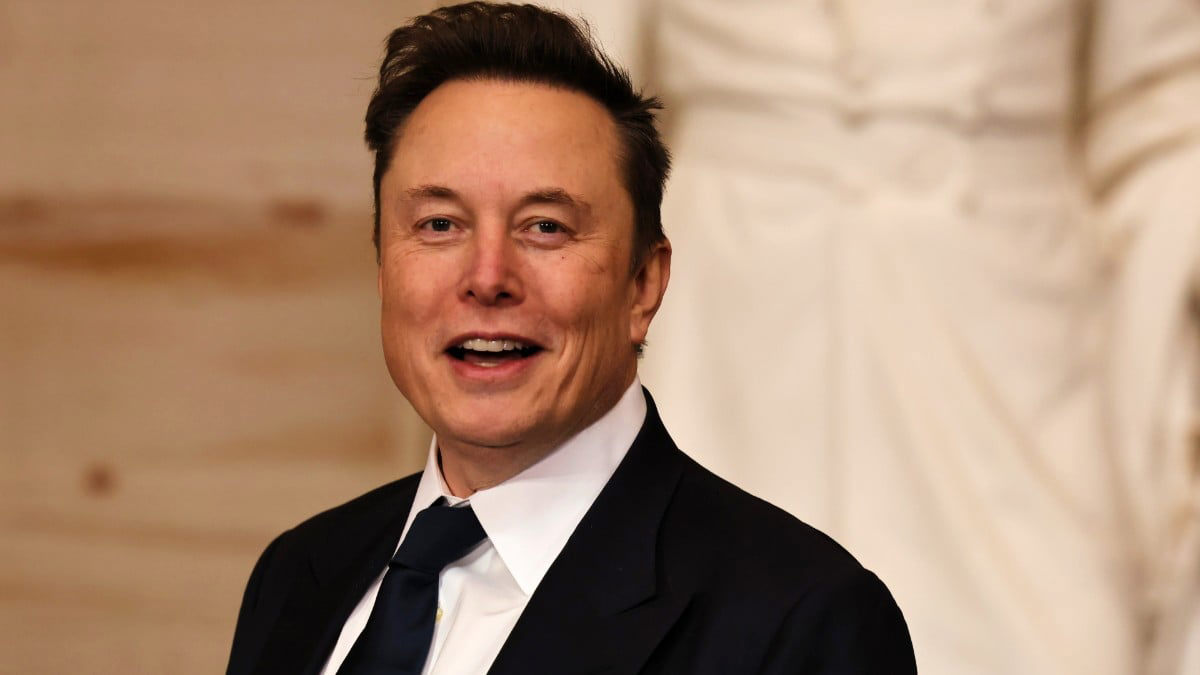 ‘It will take an airplane crashing …’: Elon Musk’s eerie Tweet ... ‘It will take an airplane crashing …’: Elon Musk’s eerie Tweet ...