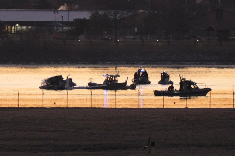 LIVE: NTSB gives update on DC plane crash investigation LIVE: NTSB gives update on DC plane crash investigation