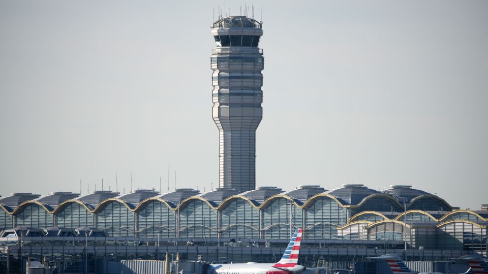 FAA ‘stress management team’ to meet with controllers at Reagan Airport ...