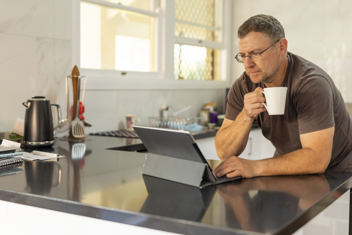 Testamentary Trusts vs. Living Trusts