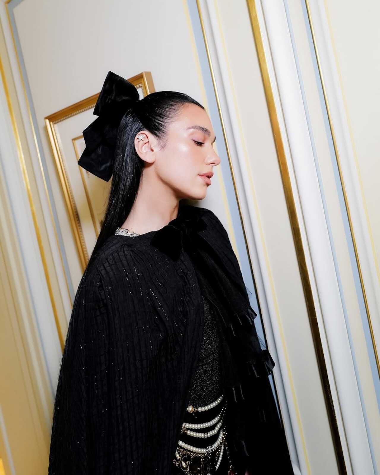 Moños XXL: la tendencia que ama Dua Lipa