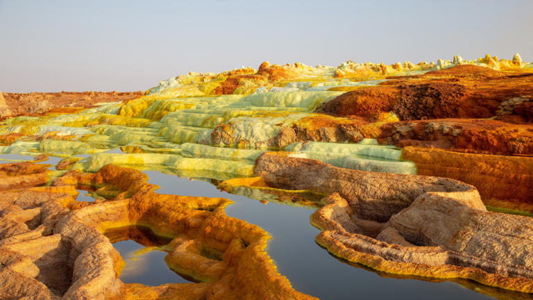 20 jaw-dropping places on Earth that look like an alien planet