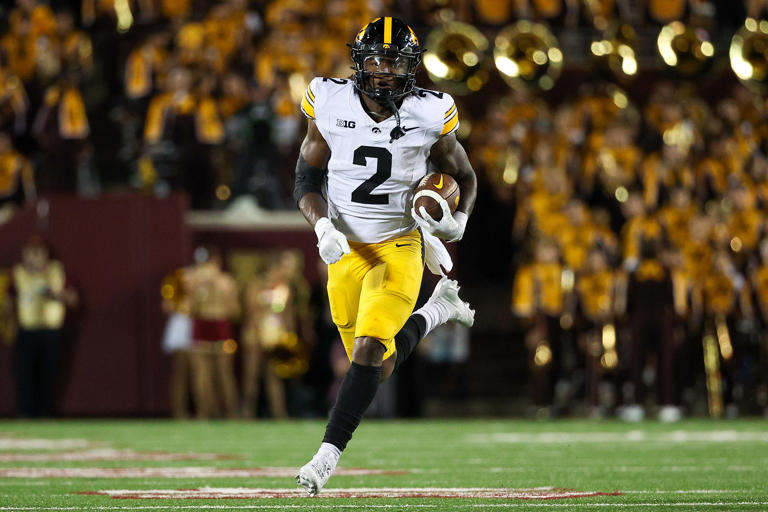 Top 3 NFL-ready running backs in 2025 draft