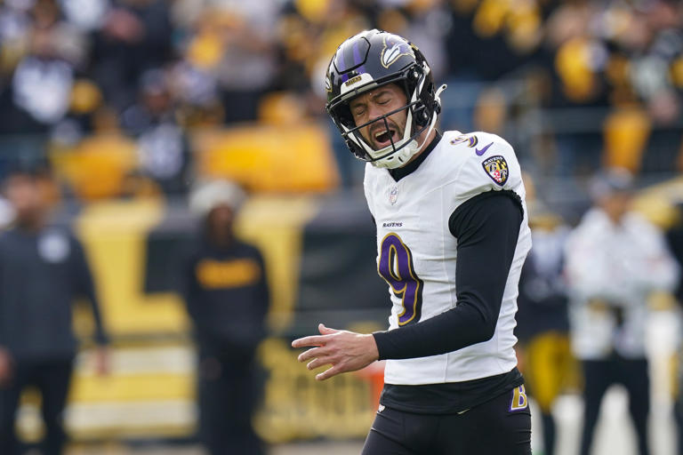 Justin Tucker denies accusations of 'degrading' sexual behavior by six message therapists as NFL ...