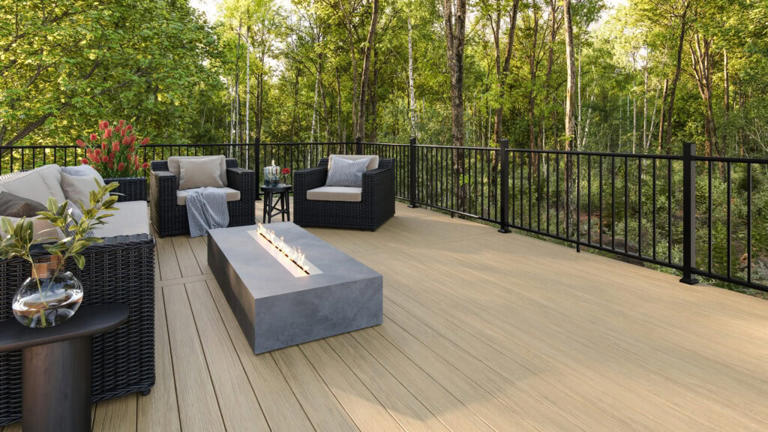 Deckorators® Showcasing Innovative New Outdoor Products at IBS