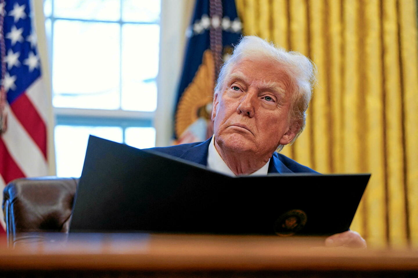 Trump lance officiellement une guerre commerciale avec la Chine, le ...