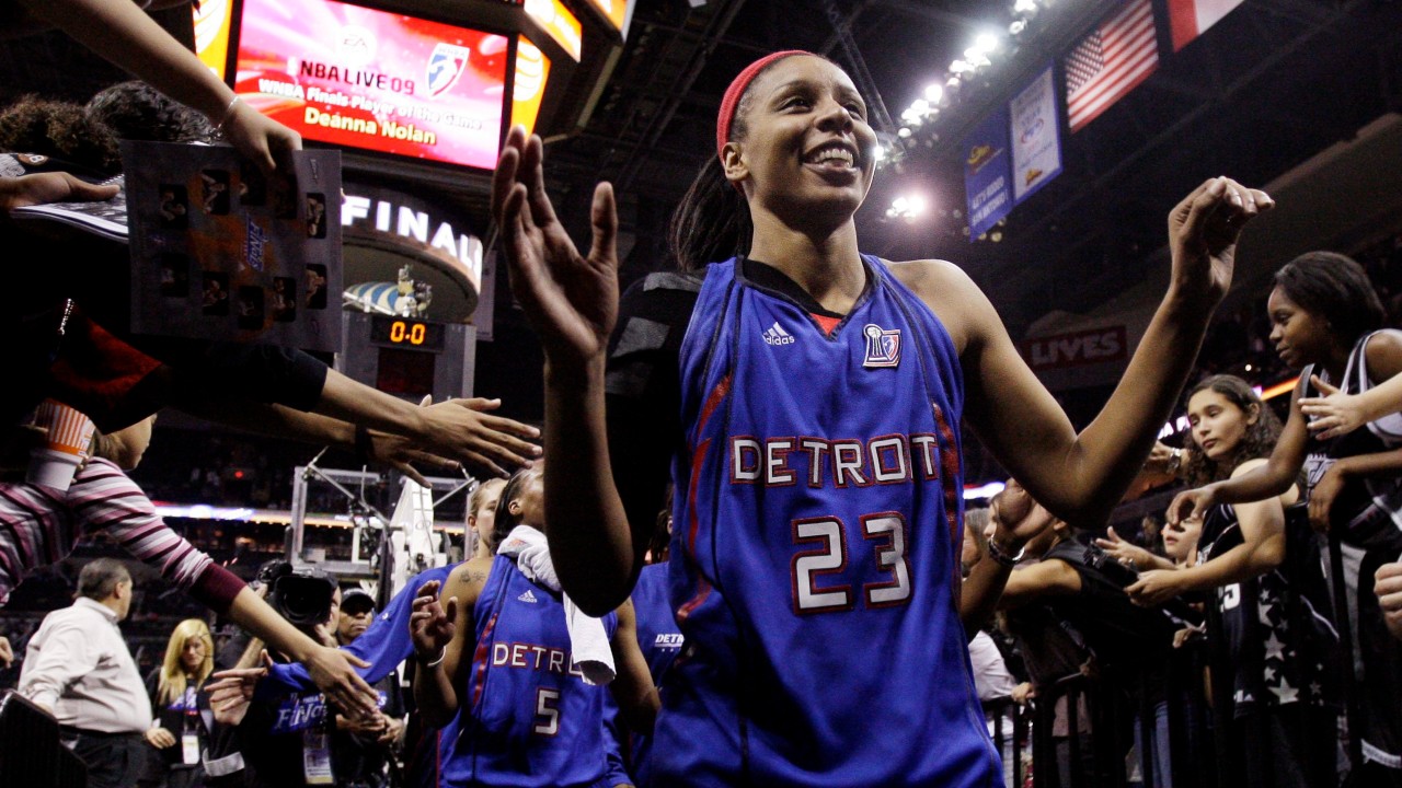 Pistons ownership leads group in bid to bring WNBA team back to Detroit