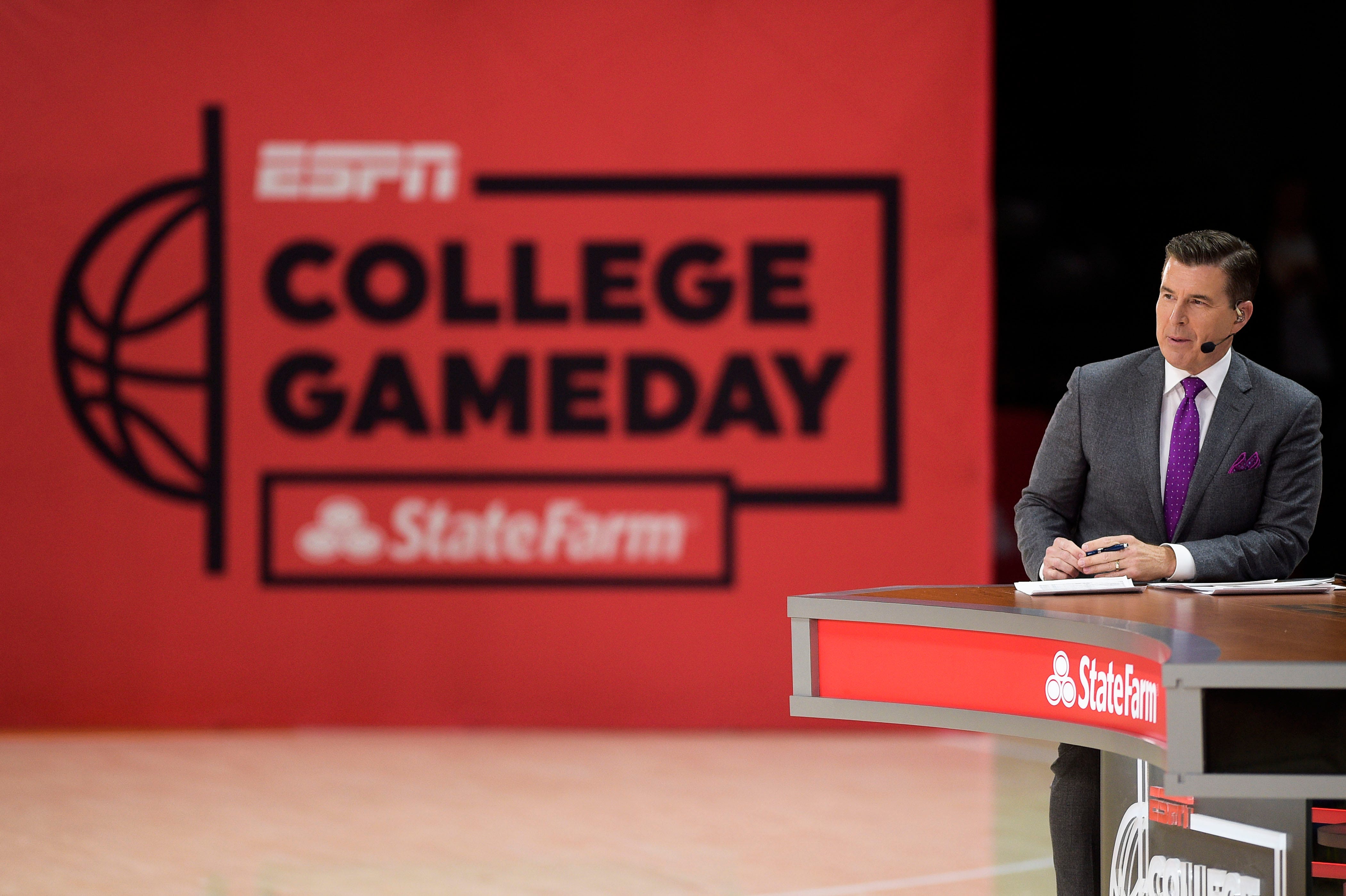 ESPN's Rece Davis discusses UNC basketball struggles, Hubert Davis ...