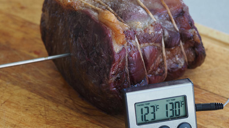 The Absolute Best Way To Cook Top Vs Bottom Round Roast, According To A ...
