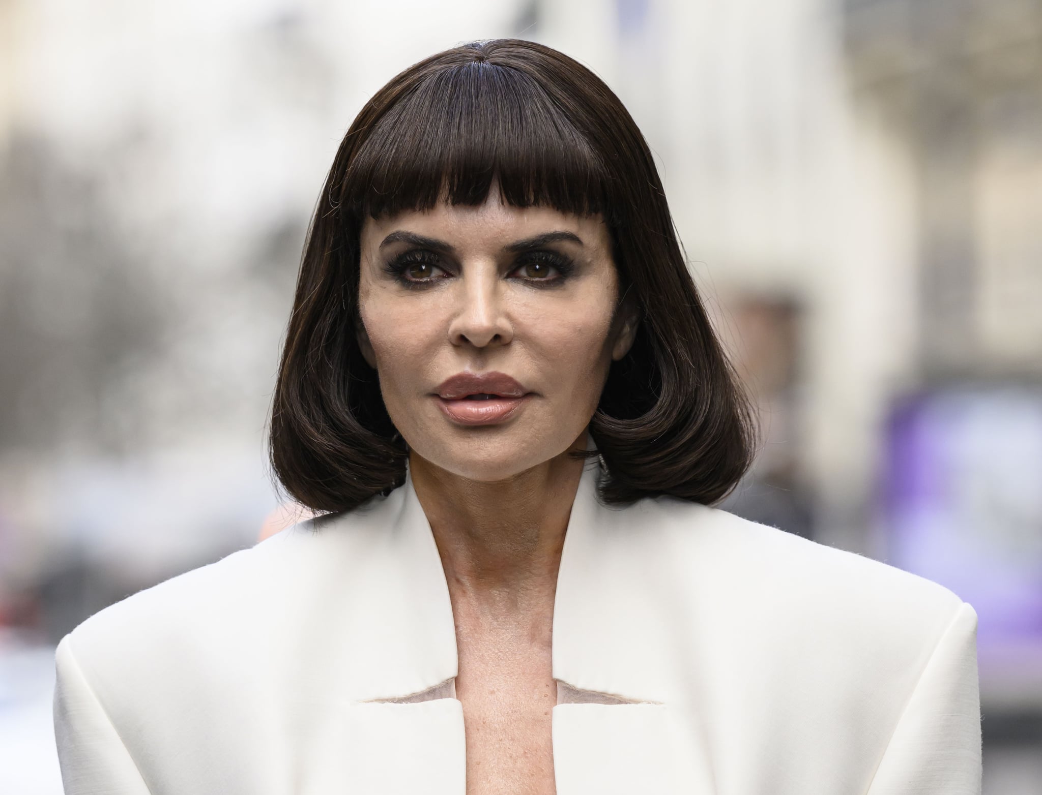 Lisa Rinna Looks Unrecognizable in the Box Bob Trend and Micro Bangs