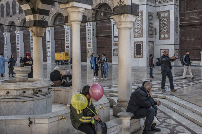 In the New Syria, Religious Minorities Swing Between Hope and Fear