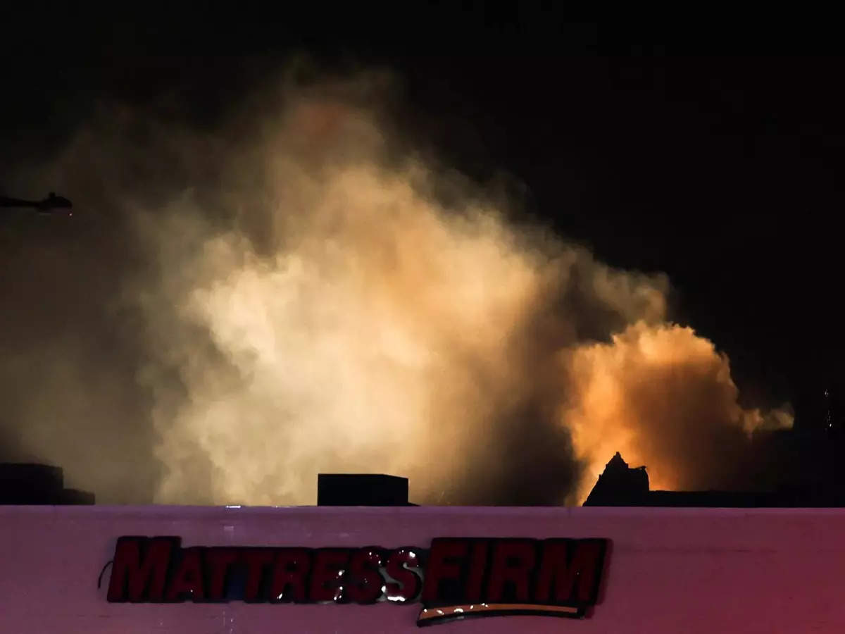 'What the hell just happened?': Philadelphia plane crash's horrific ...