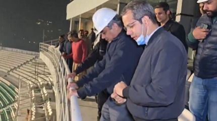 'Railings SHAKING, Too DANGEROUS': VIRAL Video Exposes PCB Chief's Lie ...