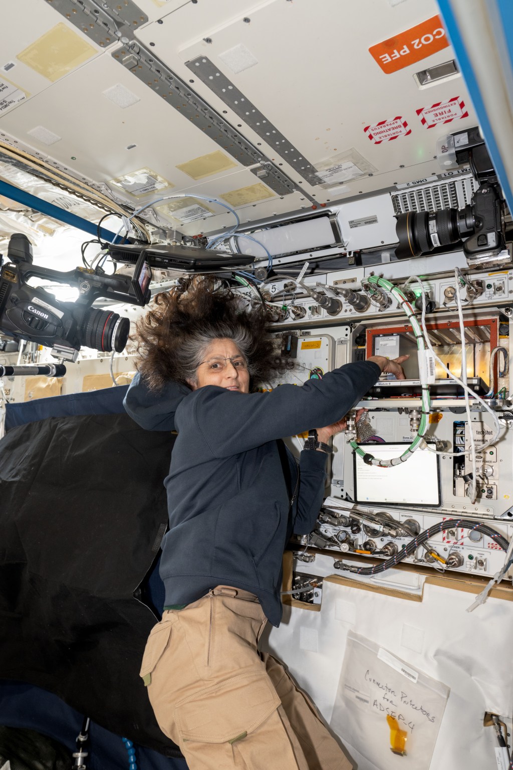Stranded NASA astronaut says she struggles to remember how it feels to ...