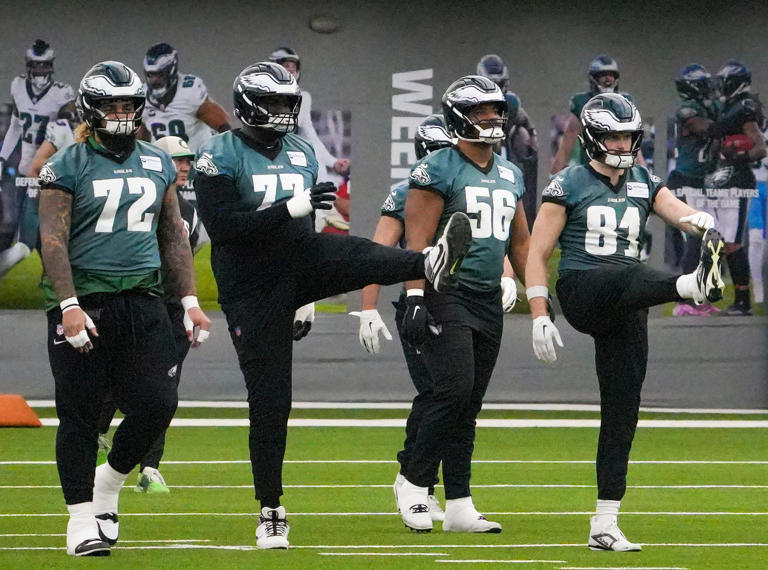 Eagles 2025 depth chart: Is a Super Bowl star changing positions after ...