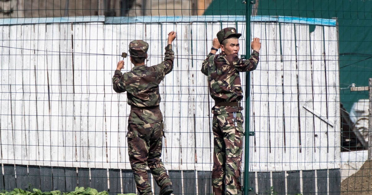 Withdrawing from the Frontline: North Korean Soldiers Forced To ...