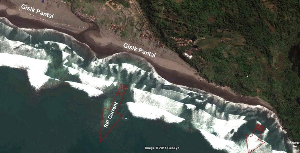 Waspadalah, RIP Current Mengintai di Balik Ombak Pantai Selatan