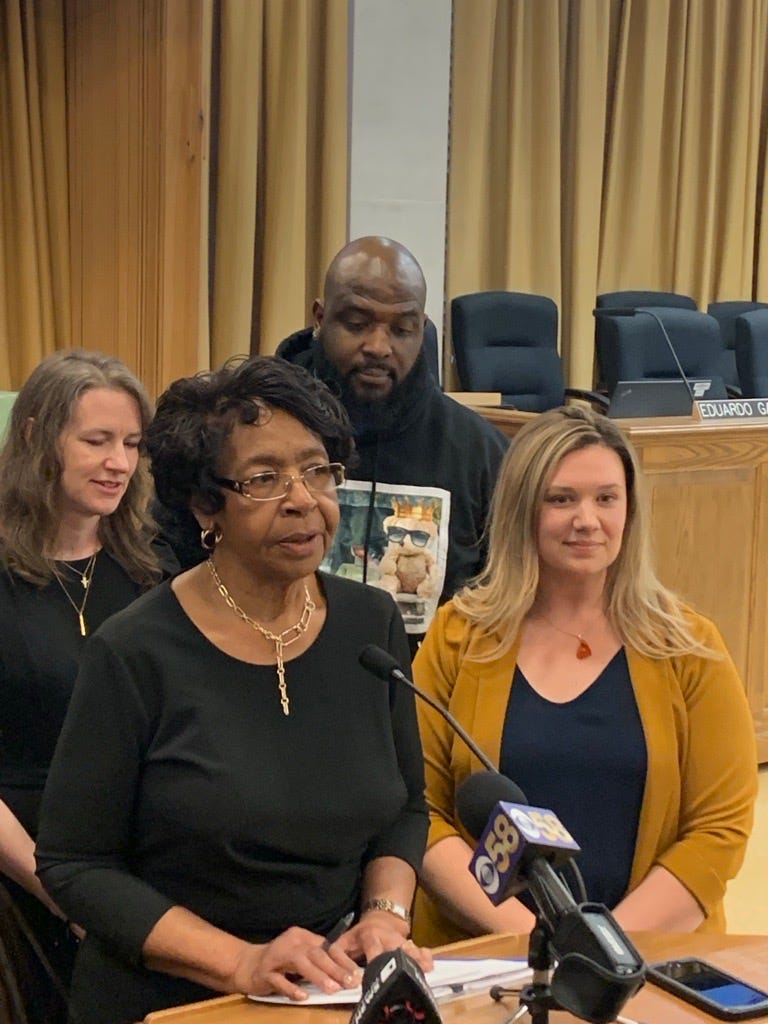 3 finalists named to be next MPS superintendent; interim leader Eduardo ...