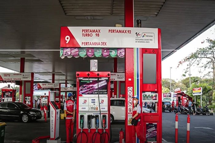 Siapkan Uang Lebih, Harga Bensin Pertamina Naik Per 1 Februari 2025 ...