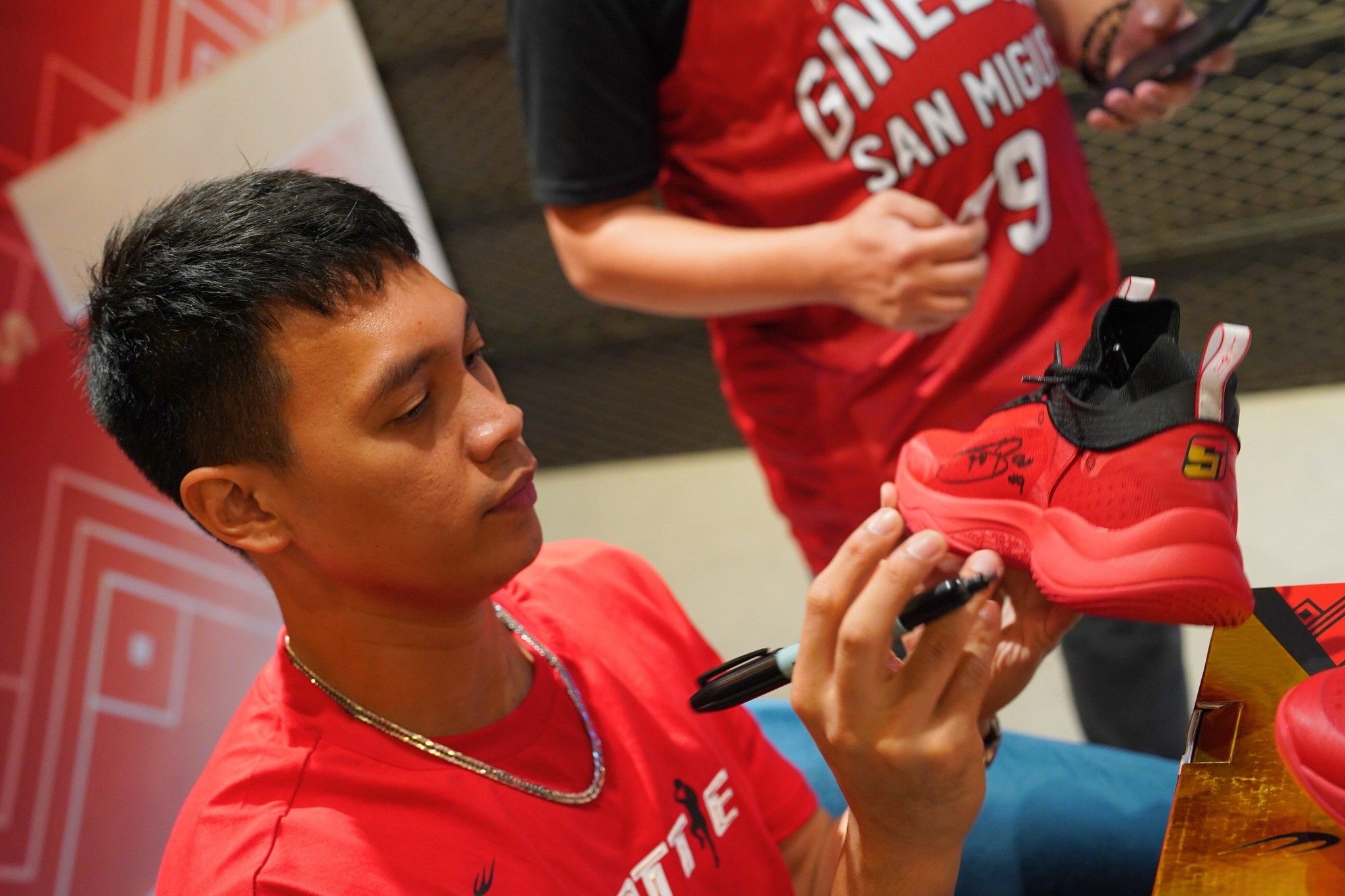 Ginebra's Thompson grateful for response to latest shoe