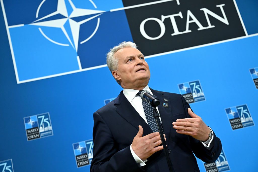 Lithuania's president calls for Ukraine's involvement in peace talks ...