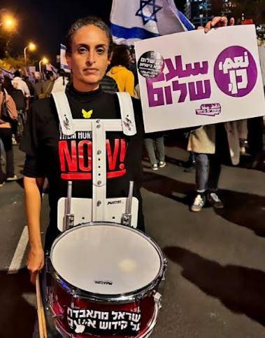 Noa canterà a Sanremo: “La mia voce per ‘Imagine'. Netanyahu va cacciato”