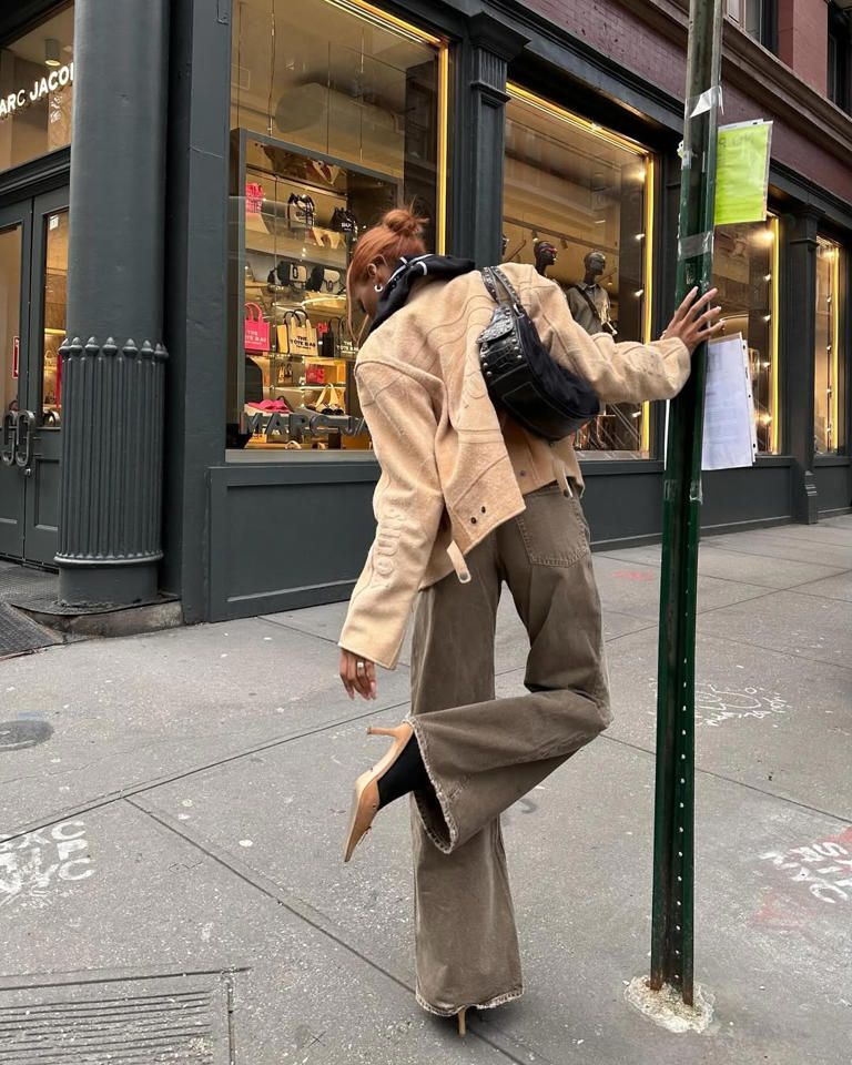 Hold Up, the Noughties Are Calling—5 Y2K Denim Trends That Are ...