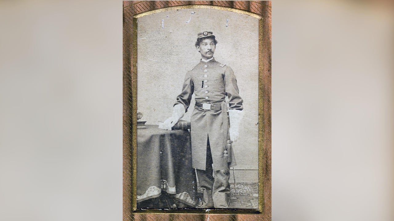 Doctor with Hamilton ties, 1st Black man at White House reception ...