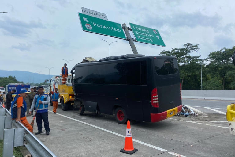 Ini Identitas Korban Meninggal dalam Kecelakaan Bus Brimob di Tol ... Ini Identitas Korban Meninggal dalam Kecelakaan Bus Brimob di Tol ...
