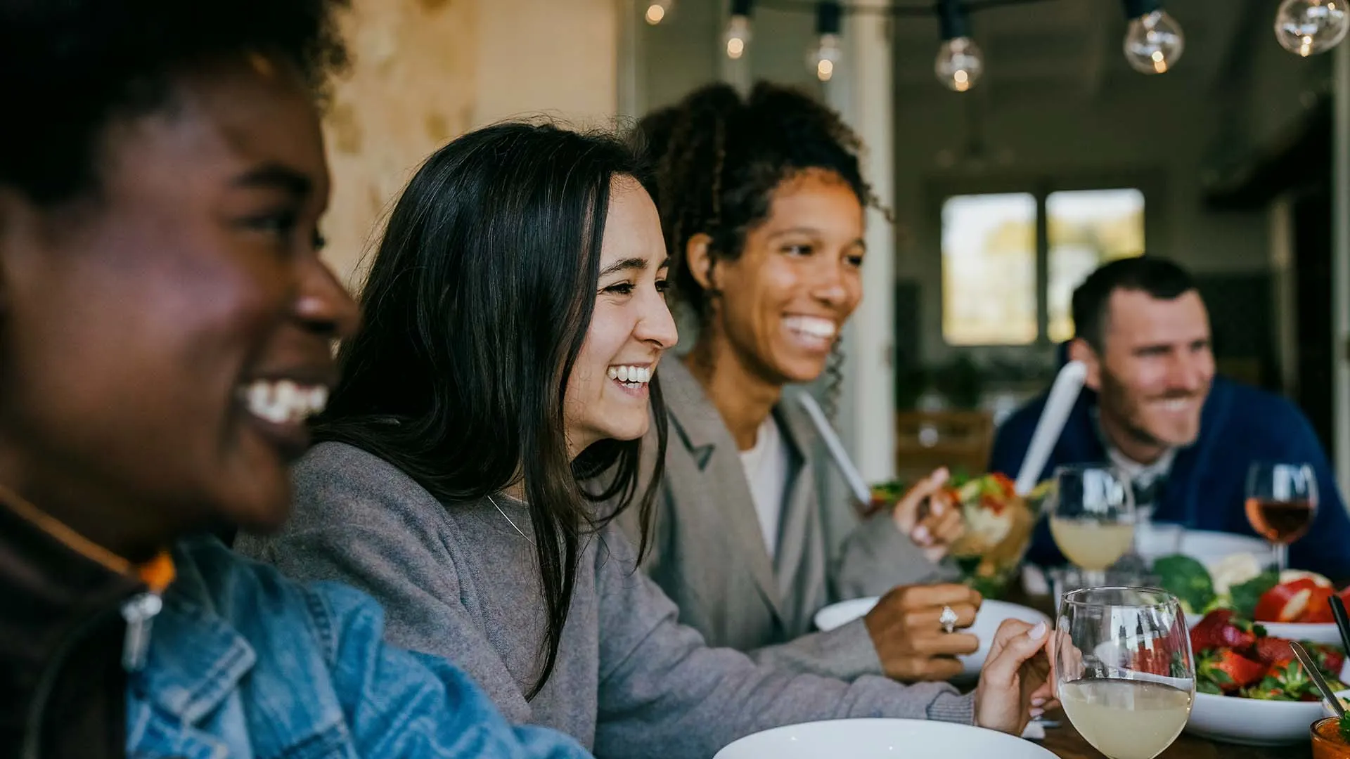 Asking These 4 Questions Can Make You More Interesting, Engaging, and ...