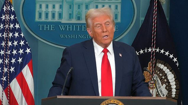 Donald Trump asked about helicopter involved in DC air crash ... Donald Trump asked about helicopter involved in DC air crash ...