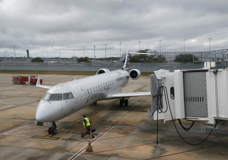 Jonathan Campos, Ormond Beach pilot in D.C. plane crash not a 'DEI hire ...