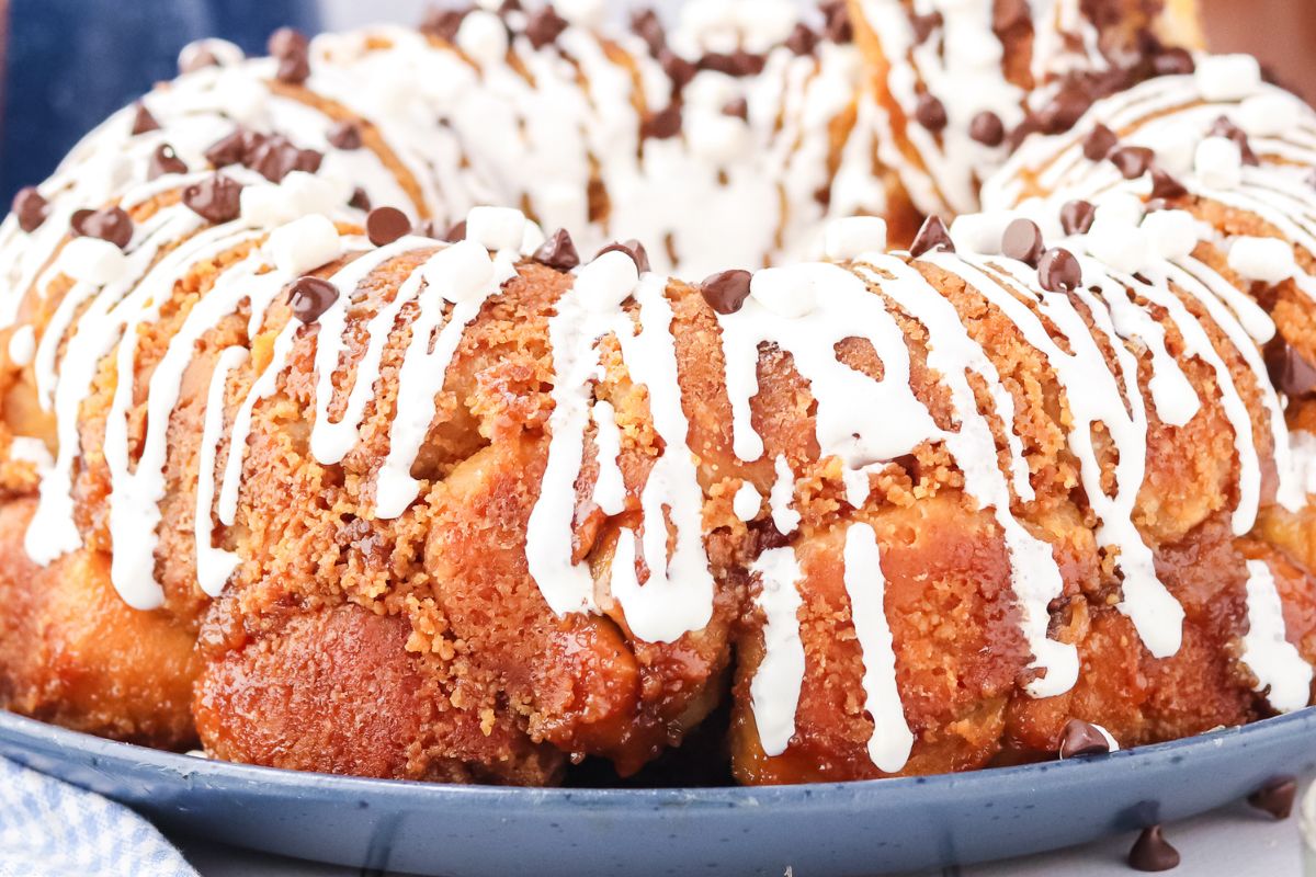 Grandma's 35 Best Desserts Serving Up Sweet Flavors and Sweeter Memories