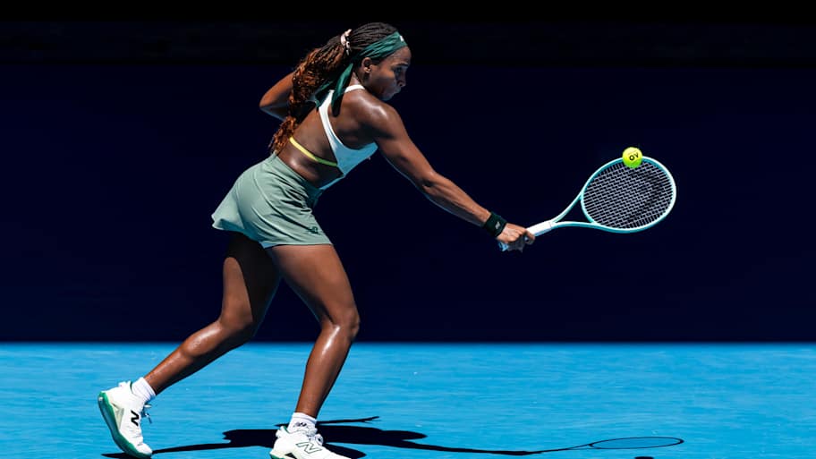 Coco Gauff flexes abs in Unrivaled photo with WNBA star