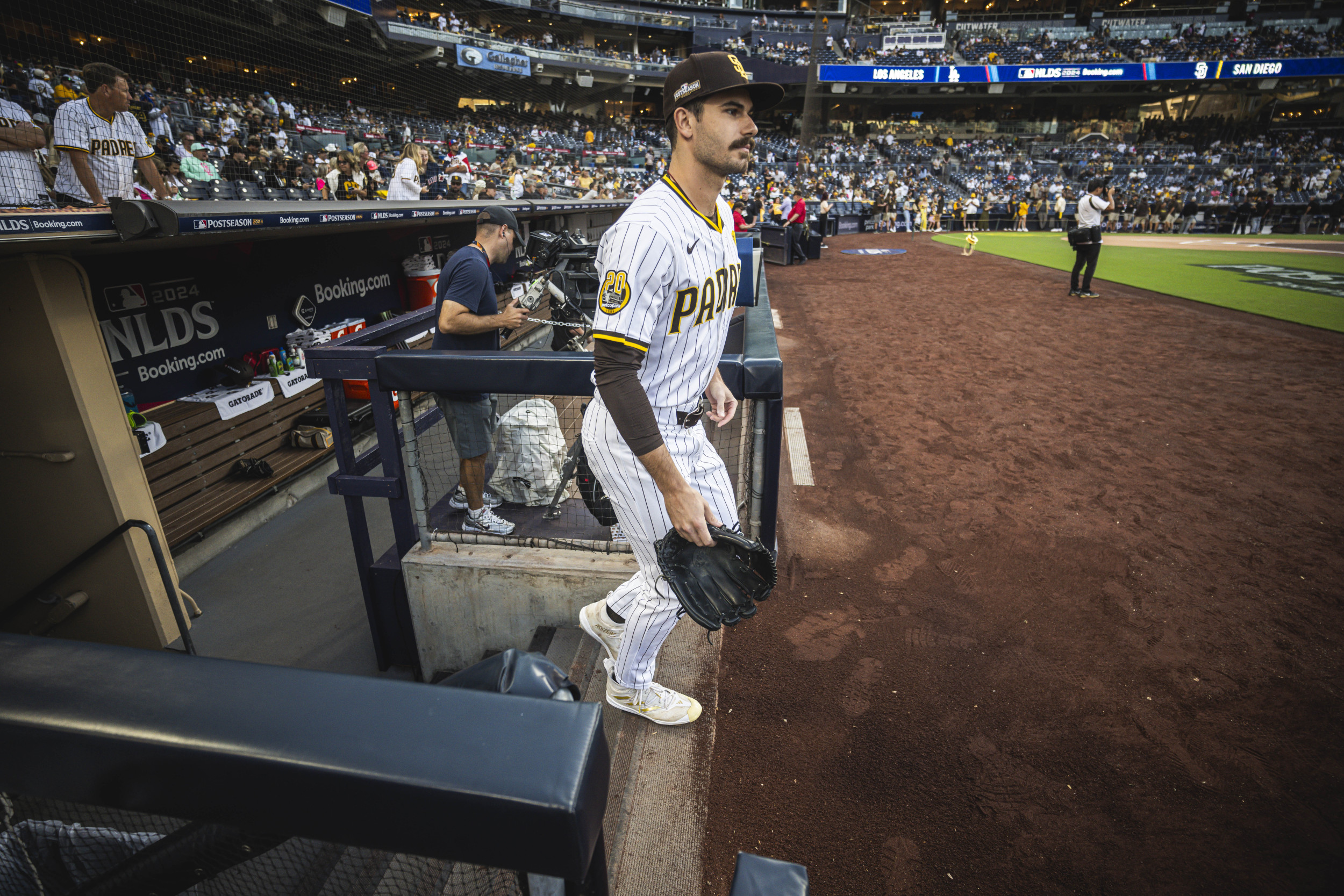 Dylan Cease Trade Tabbed 'Unlikely' Despite Surging Trade Rumors ...